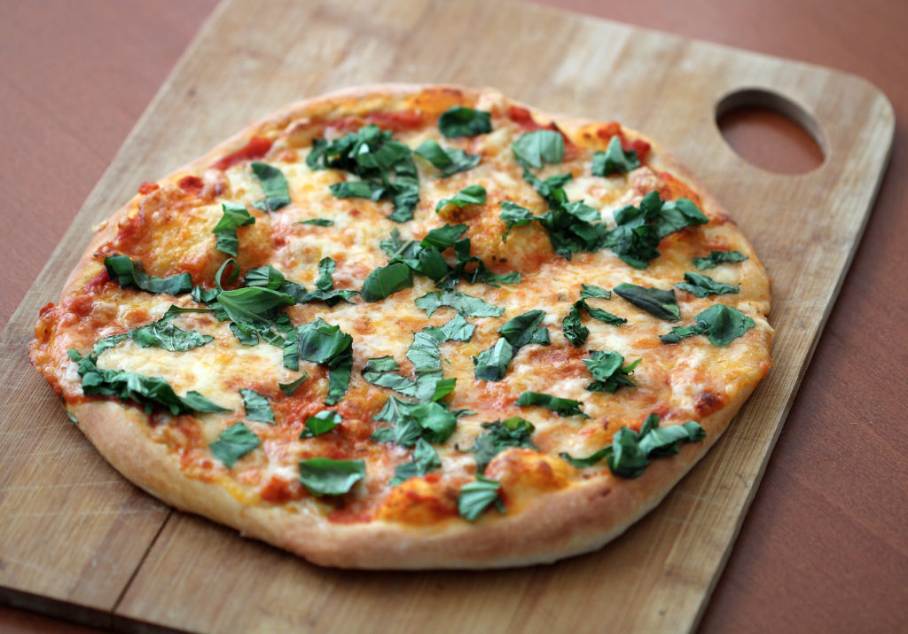 Recipe: Thin Crust Pizza – Mab Made Food
